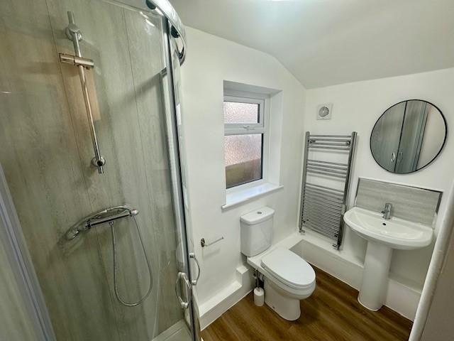 4 bedroom house share to rent