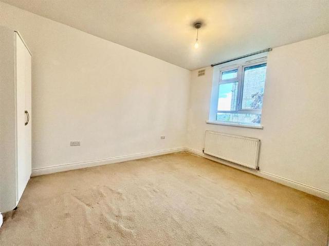 4 bedroom house share to rent