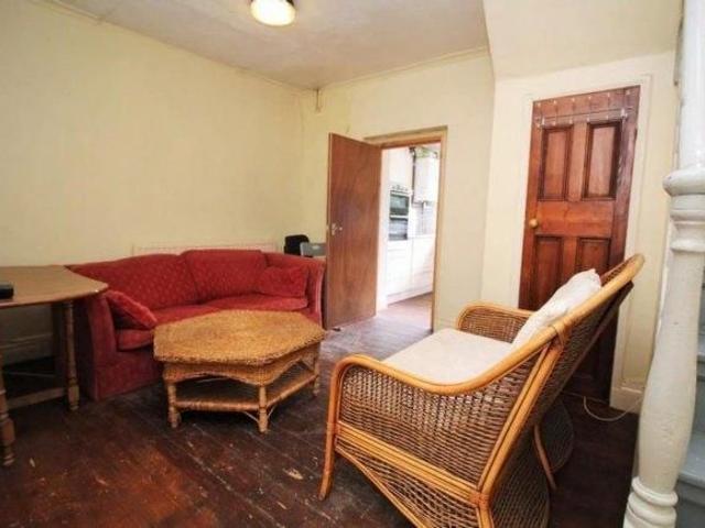 4 bedroom house share to rent