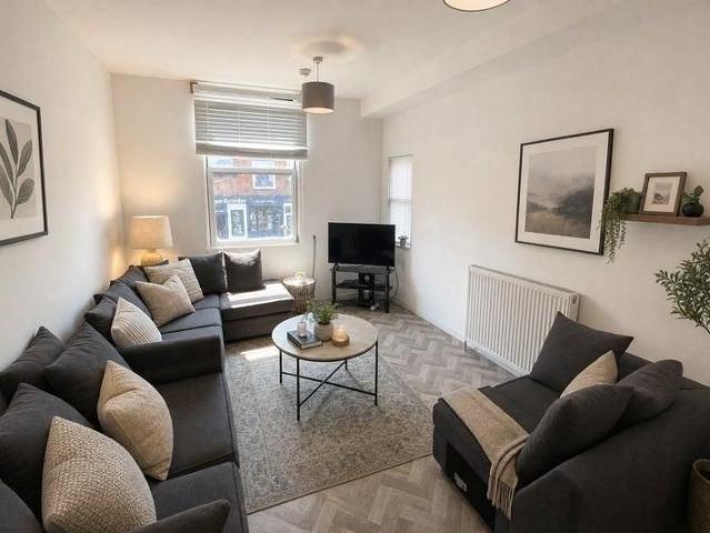 4 bedroom house share to rent