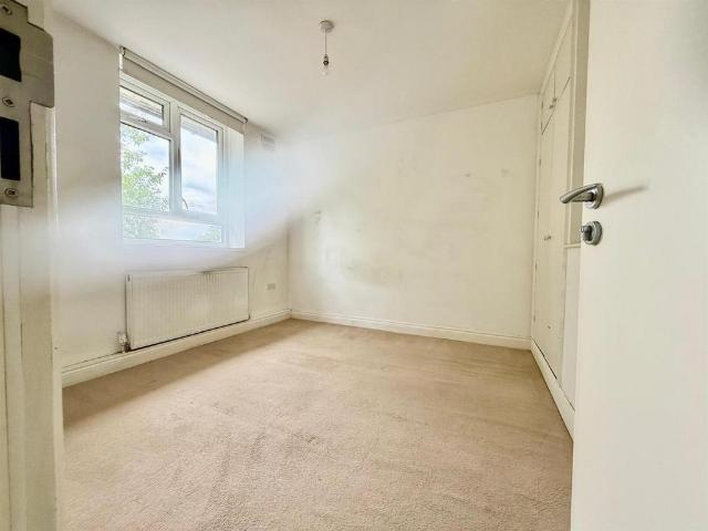 4 bedroom house share to rent