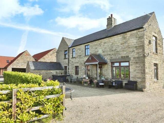 4 Bedroom House Sheffield Rotherham 95953464