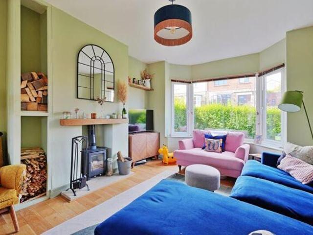 4 Bedroom House Sheffield South Yorkshire LS100786535