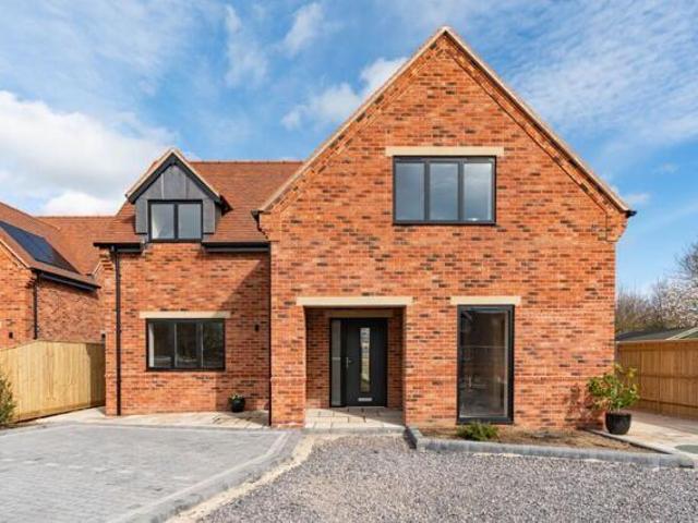4 Bedroom House Sheldon Road Sheldon Road 100824998