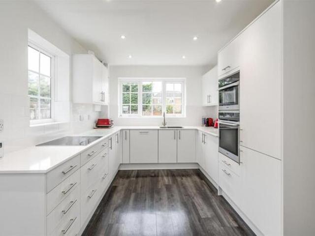 4 Bedroom House Shirley Shirley LS100786461