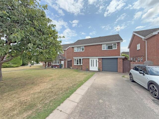 4 Bedroom House Shrewsbury Shropshire LS98612328