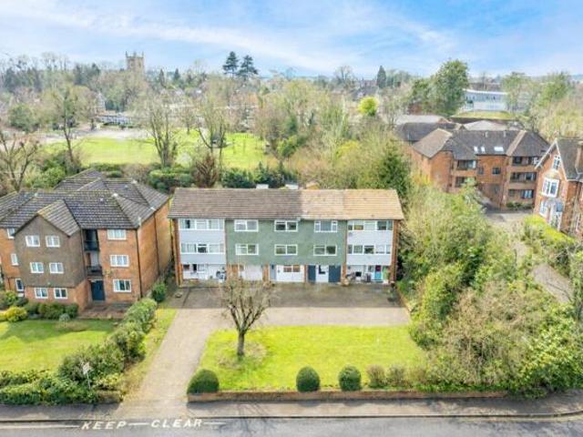 4 Bedroom House St. Albans Hertfordshire 98903754
