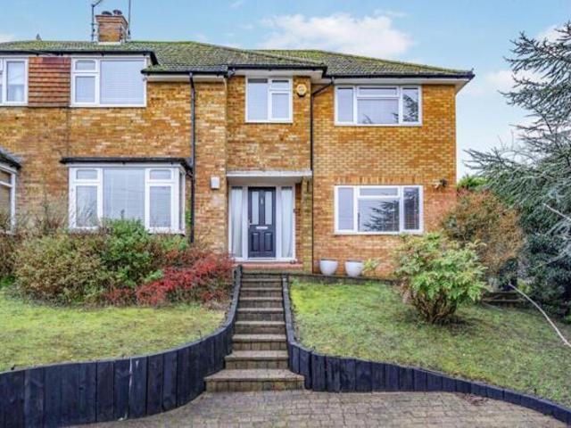 4 Bedroom House St. Albans Hertfordshire LS101678001