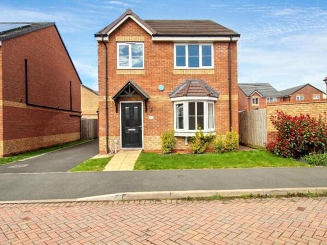 4 Bedroom House Stafford Staffordshire 101072943