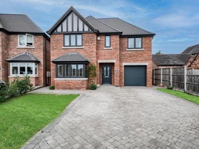 4 Bedroom House Staffordshire Staffordshire LS100024032