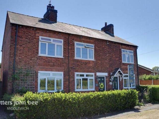 4 Bedroom House Stanthorne Cheshire 98545649