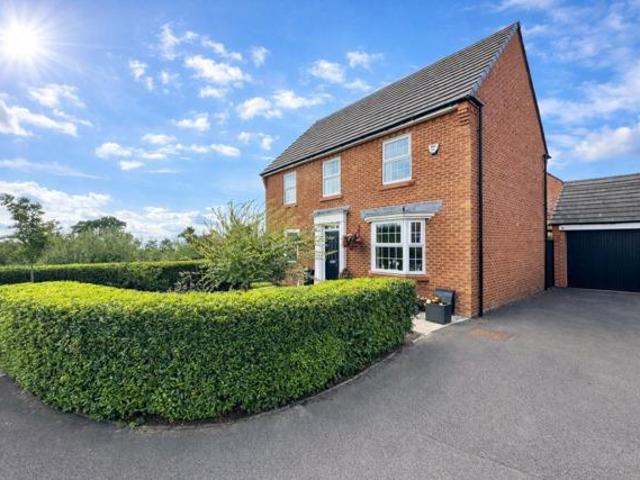 4 Bedroom House Stapeley Cheshire LS100684873