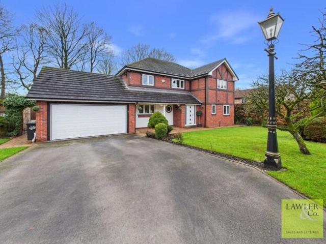 4 Bedroom House Stockport Cheshire East 98545812
