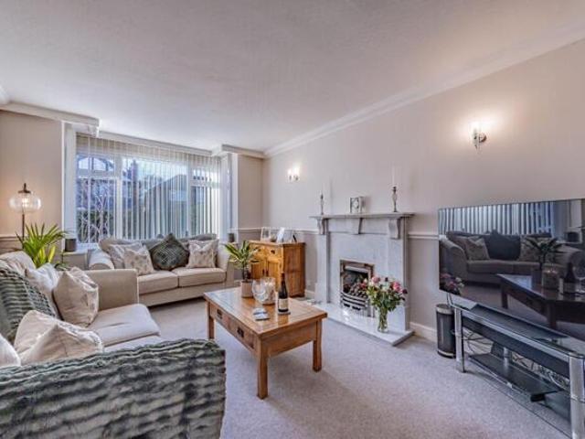 4 Bedroom House Stockport Stockport 99203918