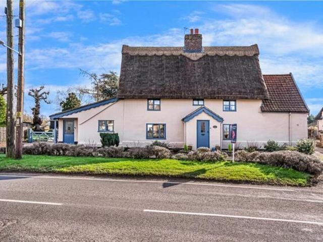 4 Bedroom House Stowmarket Suffolk 100502938