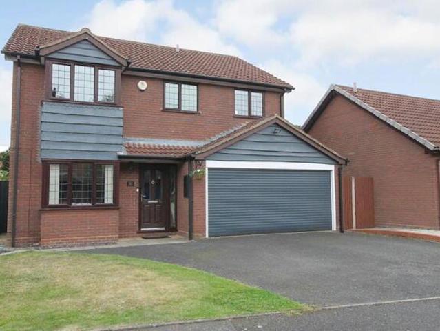 4 Bedroom House Stourbridge Dudley LS99054901