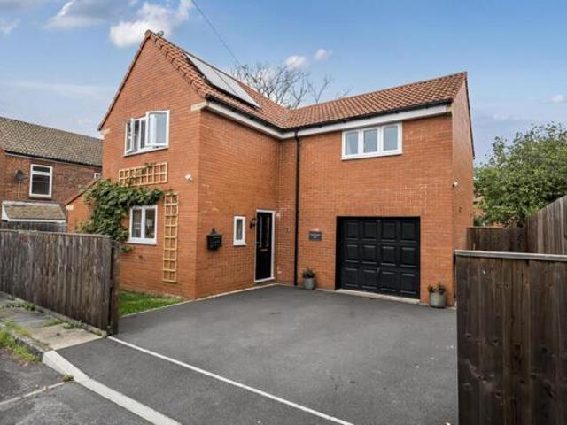4 Bedroom House Street Somerset LS98800880
