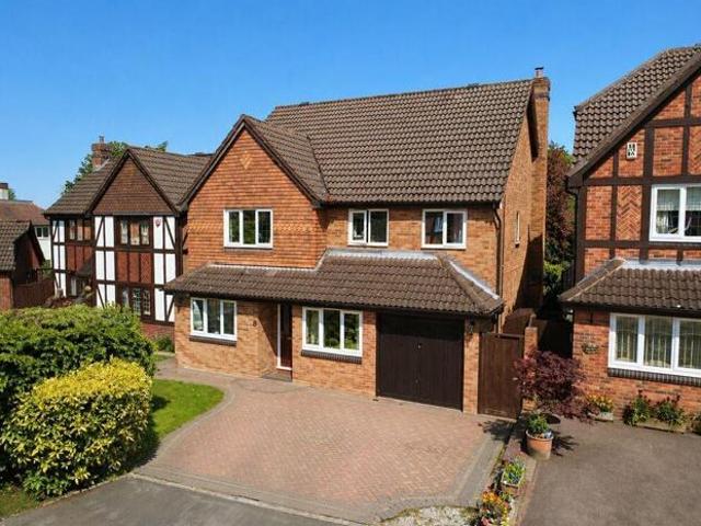4 Bedroom House Sutton Coldfield Birmingham 101796914