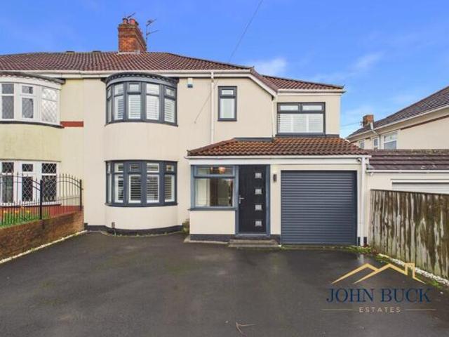 4 Bedroom House Sunderland Tyne Y Wear LS100540560