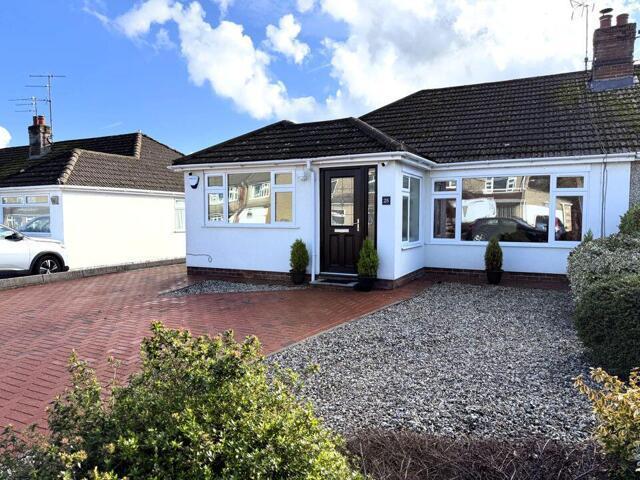 4 Bedroom House Swindon Swindon 100263260