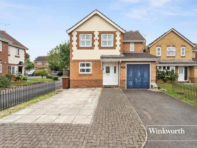 4 Bedroom House Potters Bar Hertfordshire 101931464