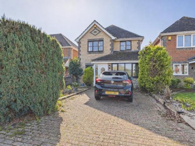 4 Bedroom House Polegate East Sussex 101856155