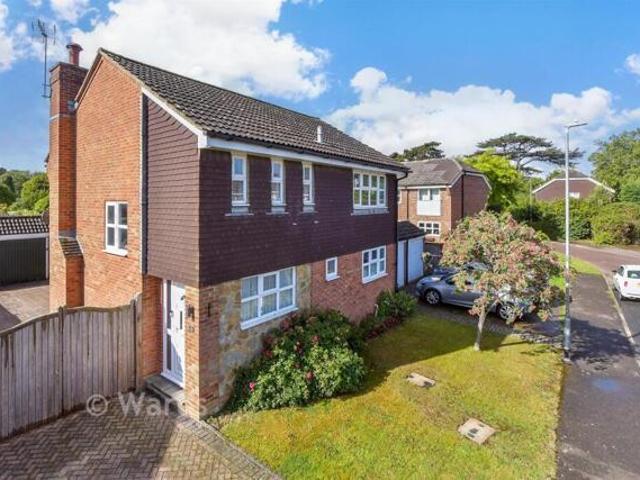 4 Bedroom House Paddock Wood Kent 99736062