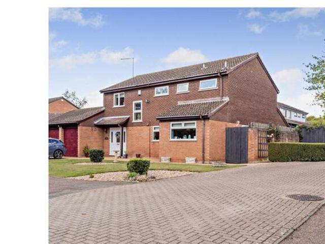 4 Bedroom House Peterborough Cambridgeshire LS100456606