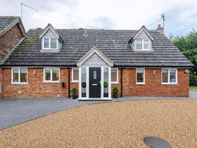 4 Bedroom House Peterborough Peterborough 99840593