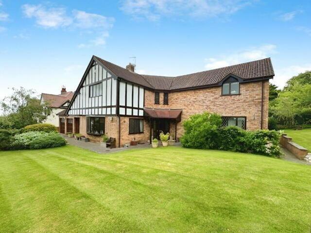 4 Bedroom House Prestatyn Denbighshire DENBIGHSHIRE LL19 9NU 86289395