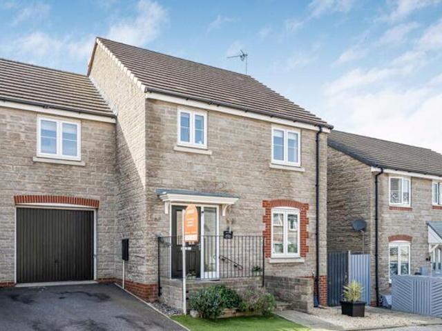 4 Bedroom House Purton Swindon 101675853