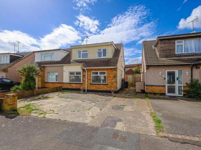 4 Bedroom House Rochford Essex 101678024