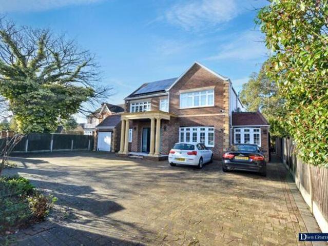 4 Bedroom House Romford Greater London 101278214