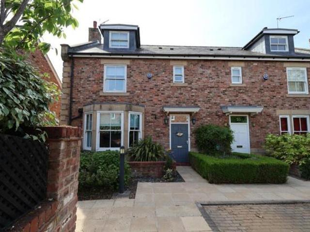 4 Bedroom House Rossett Rossett LS98930076