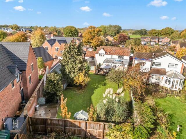4 Bedroom House Rangeworthy Rangeworthy LS99437187