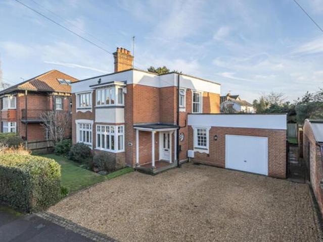4 Bedroom House Reading Wokingham LS99986497