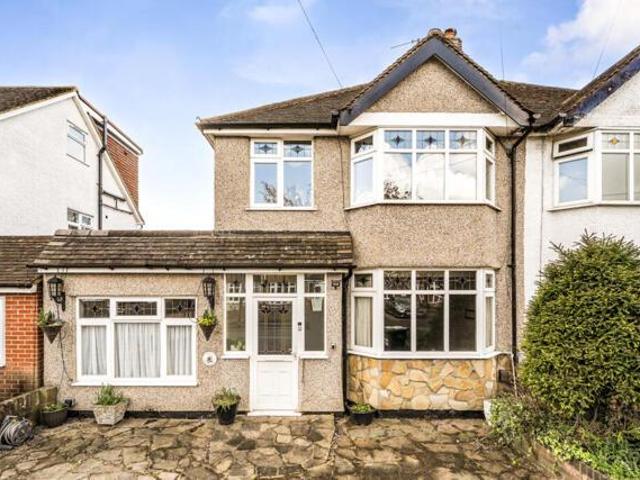 4 Bedroom House Rickmansworth Hertfordshire 101931595