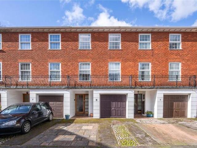 4 Bedroom House Richmond Greater London 101678369