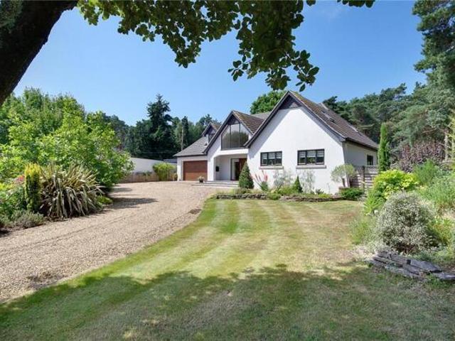 4 Bedroom House Ringwood Hampshire 98262710