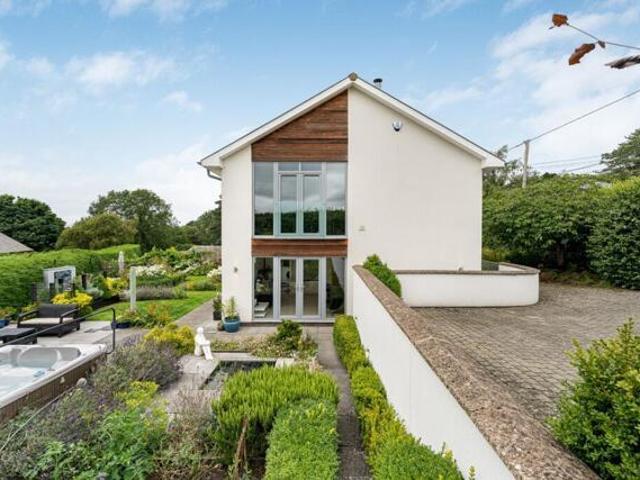 4 Bedroom House Ruthin Denbighshire LS100825051