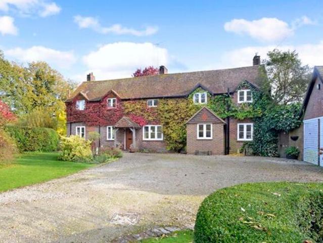 4 Bedroom House Rudgwick West Sussex 98262947