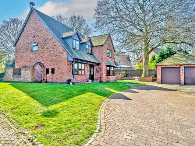 4 Bedroom House Rugeley Staffordshire LS101677757