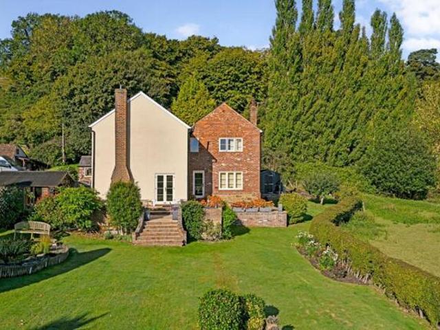 4 Bedroom House Rye East Sussex LS99475911