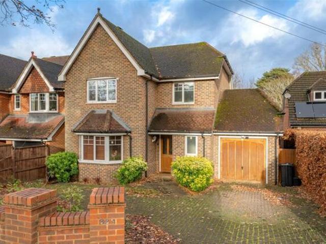 4 Bedroom House Wokingham Wokingham LS98969041