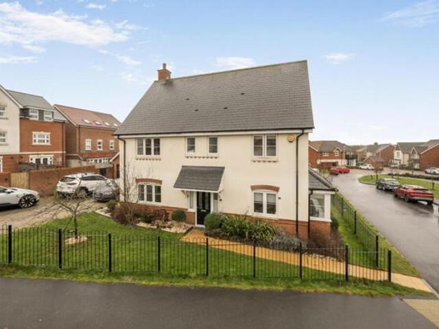 4 Bedroom House Wokingham Wokingham LS99926358