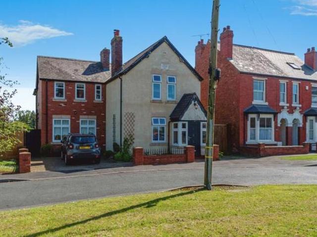 4 Bedroom House Wolverhampton Wolverhampton LS99608329