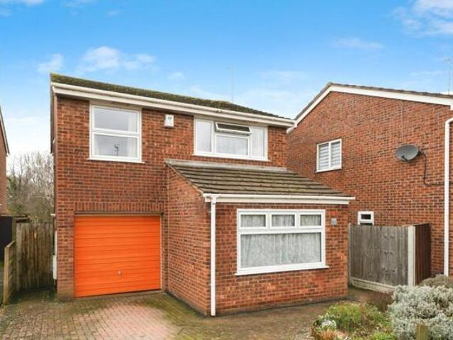 4 Bedroom House Worcester Worcestershire 99688159