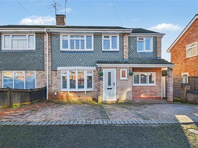 4 Bedroom House Worcester Worcestershire 99952410
