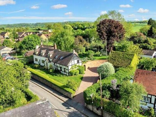 4 Bedroom House Worcestershire Worcestershire 99130181