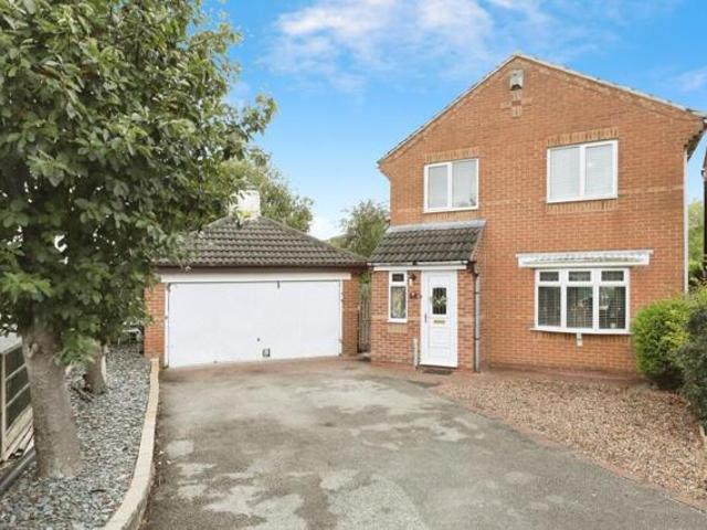 4 Bedroom House Worksop Nottinghamshire 98503720